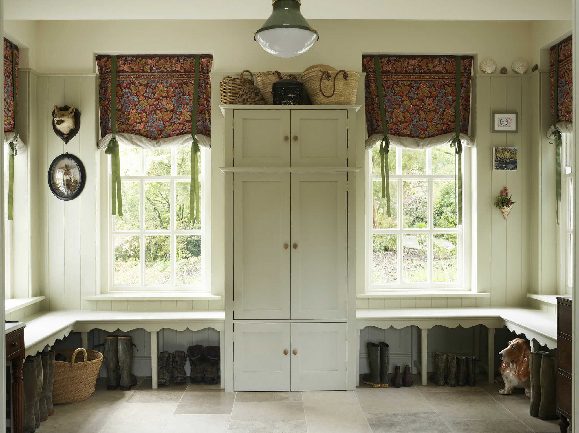 Salvesen Graham | Home