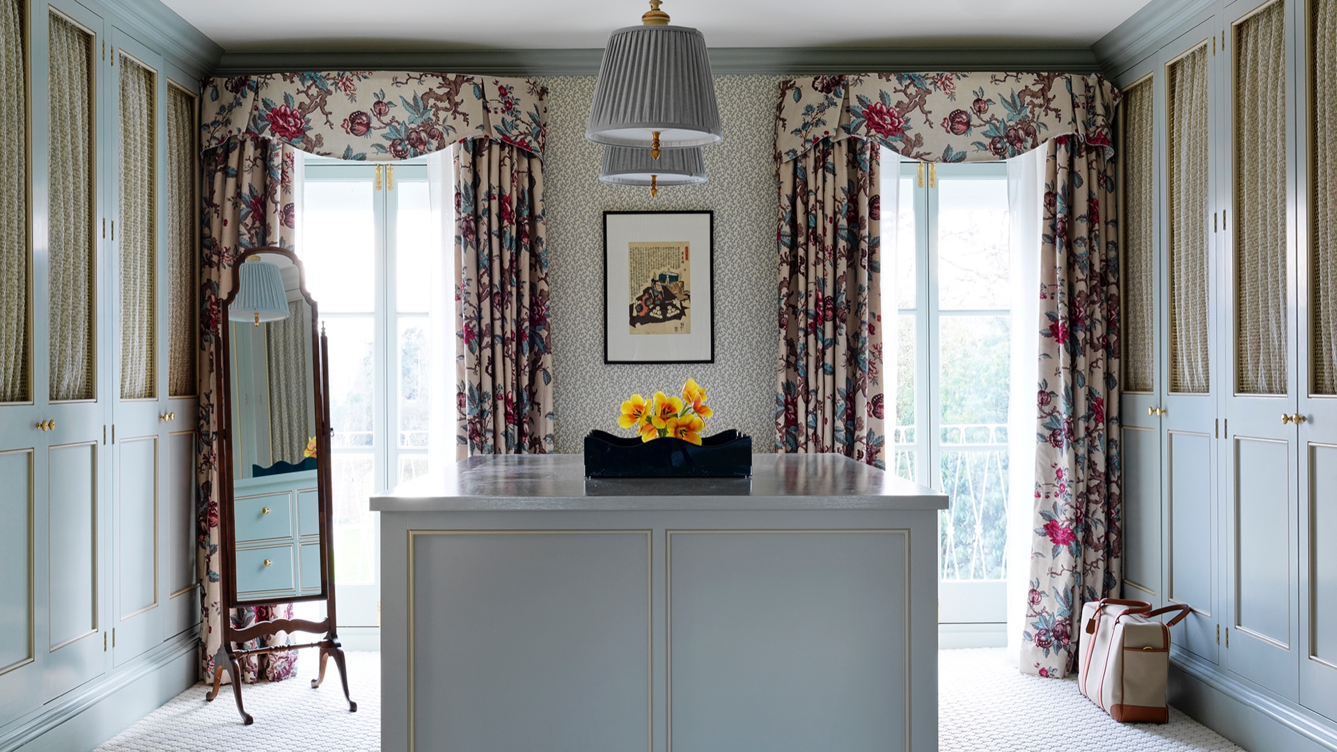 Salvesen Graham | Home