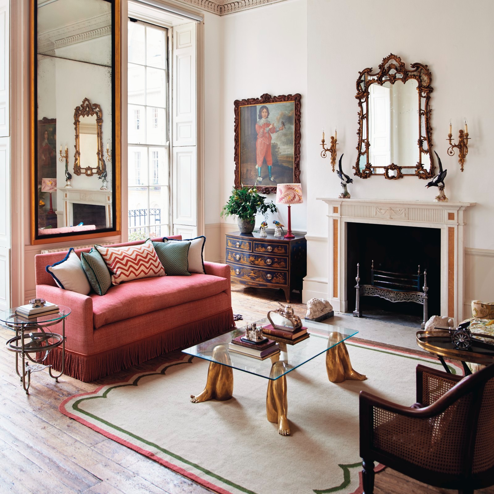 Salvesen Graham | Salvesen Graham Sofa | Upholstered Furniture