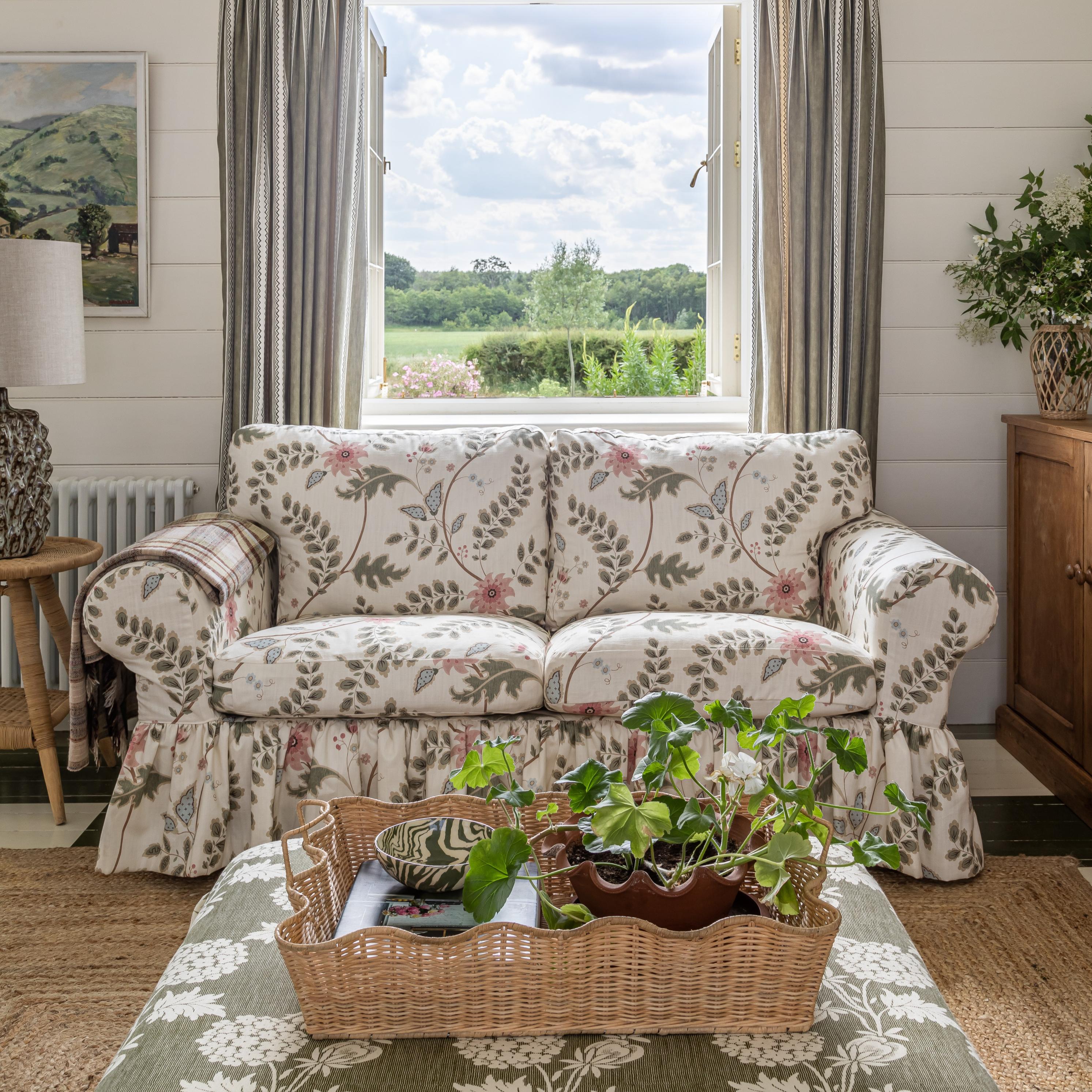 Salvesen Graham | Salvesen Graham Sofa | Upholstered Furniture